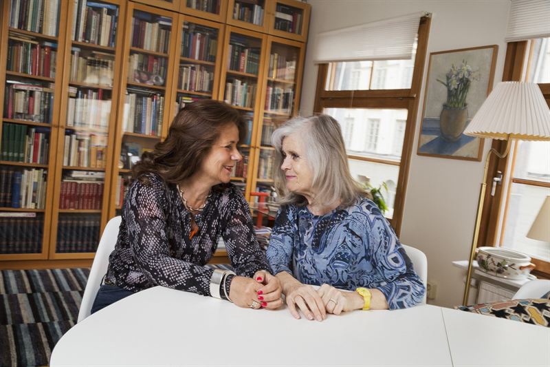 Katarina Hahr möter Maria Thulin, Hélèn Parment, Marie Göranzon och Anita Wall i en serie om ...