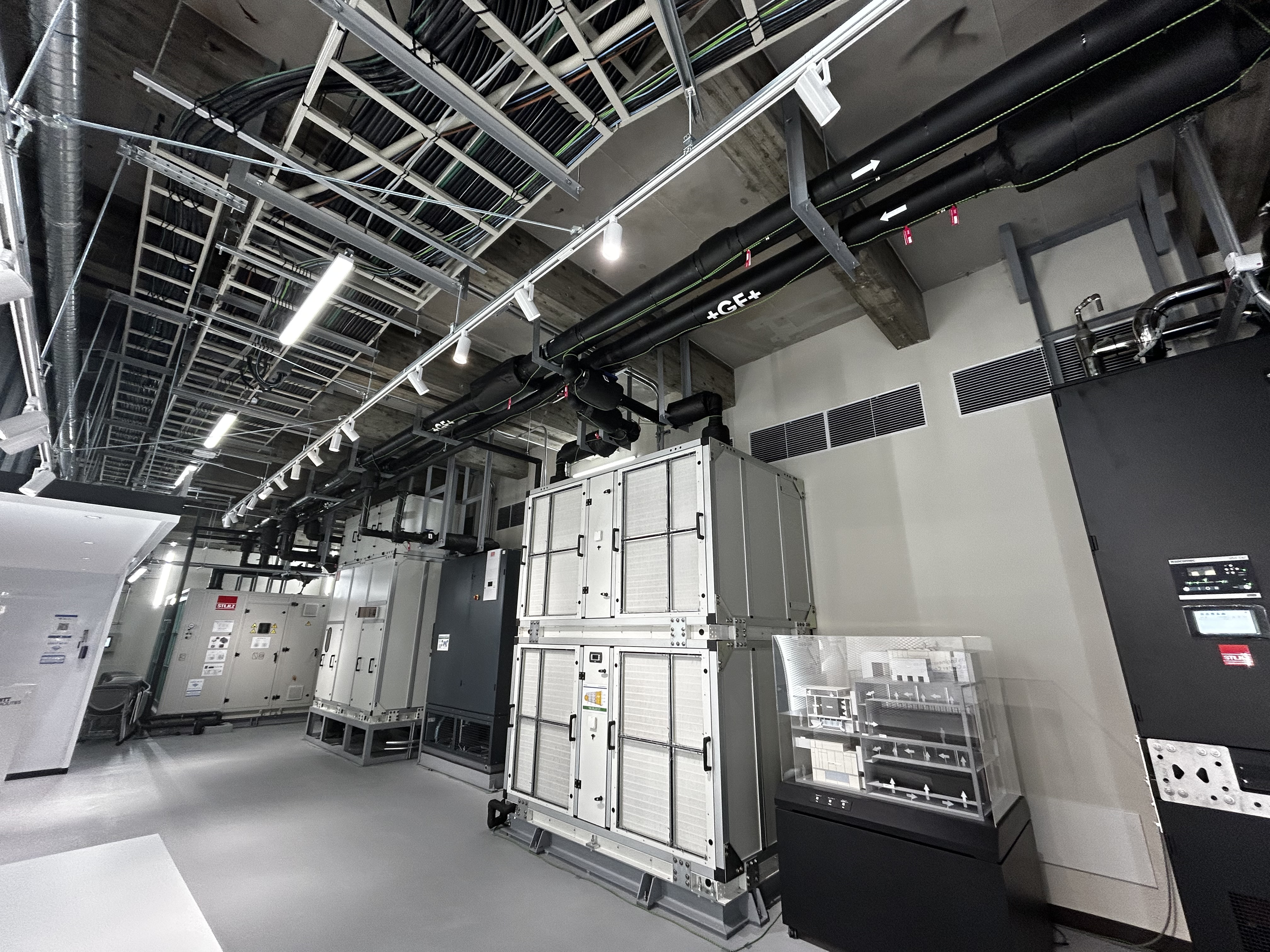 Smart flow where it matters most. Inside data centers, GF’s electrofusion-jointed COOL-FIT ...