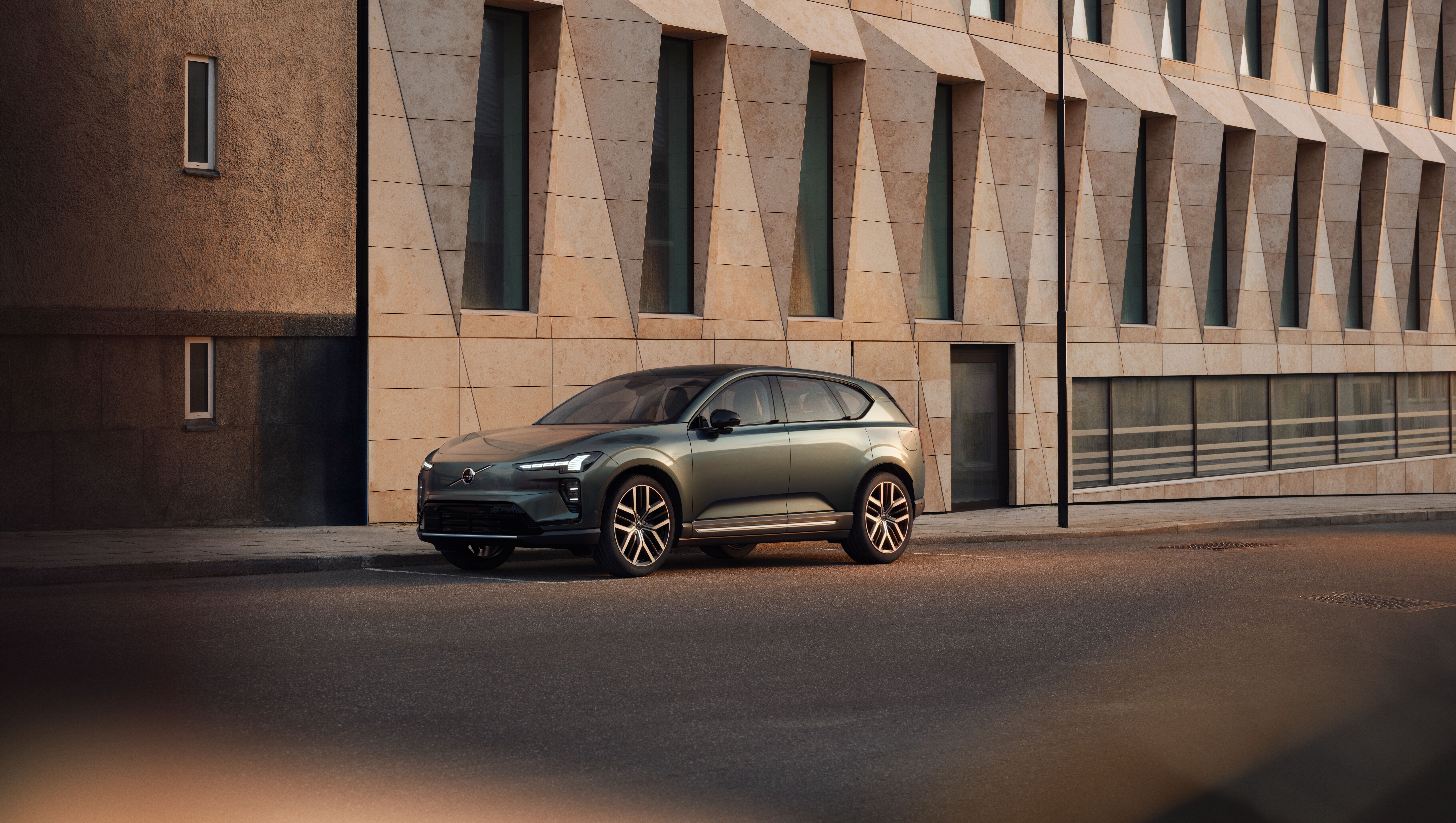 The car that changes the game – meet the new, all-electric Volvo EX60 ...