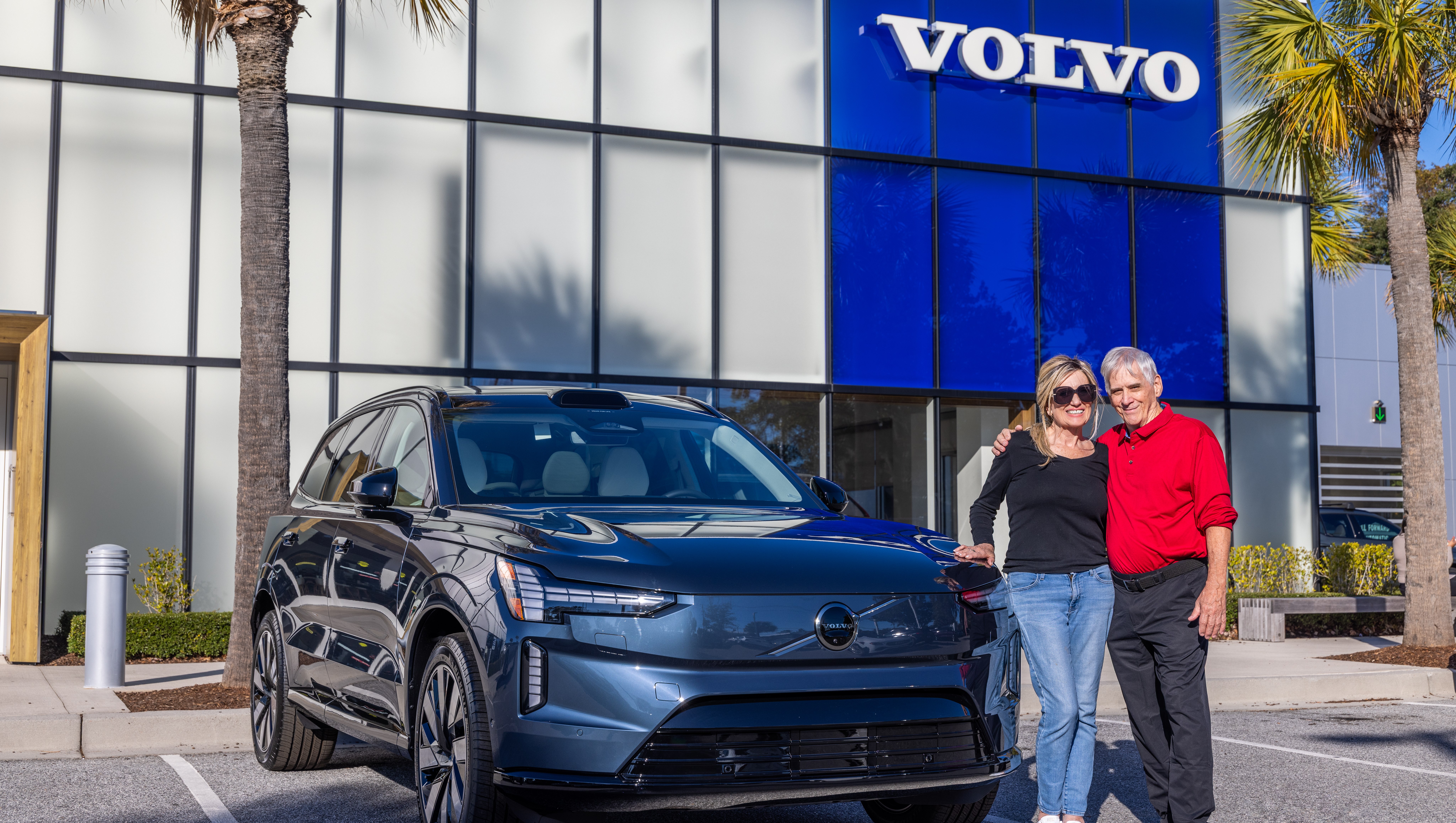 Volvo Car USA delivers new all-electric EX90 to winner of ‘My Volvo ...